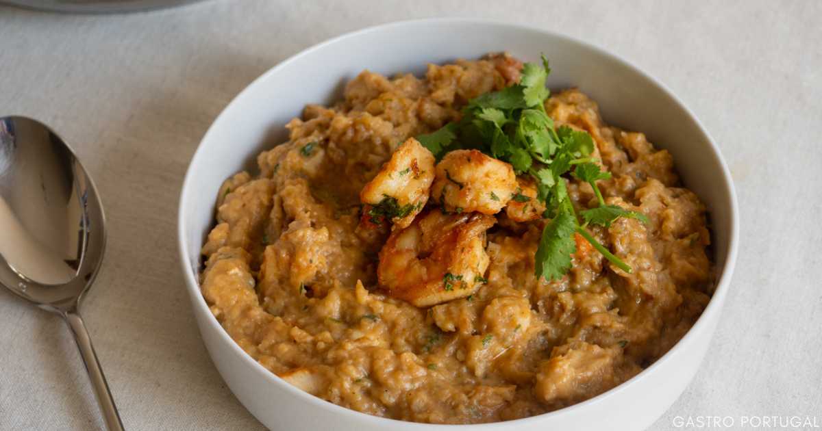 Bread Soup with Shrimp – Authentic Açorda de Camarão
