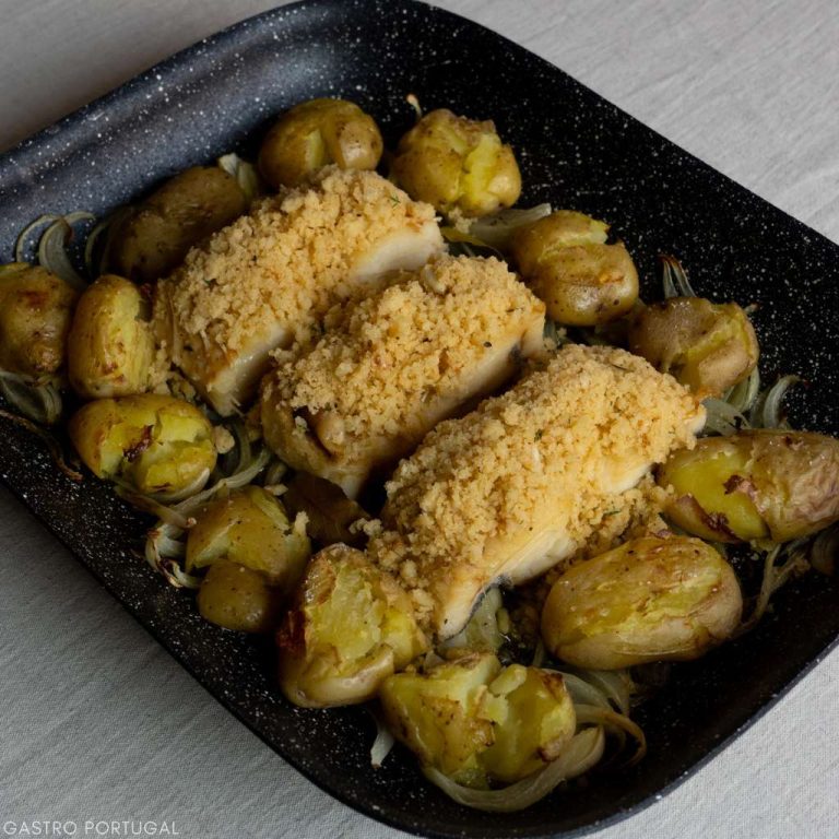 Bacalhau com Broa – Authentic Portuguese Cod with Cornbread Crust