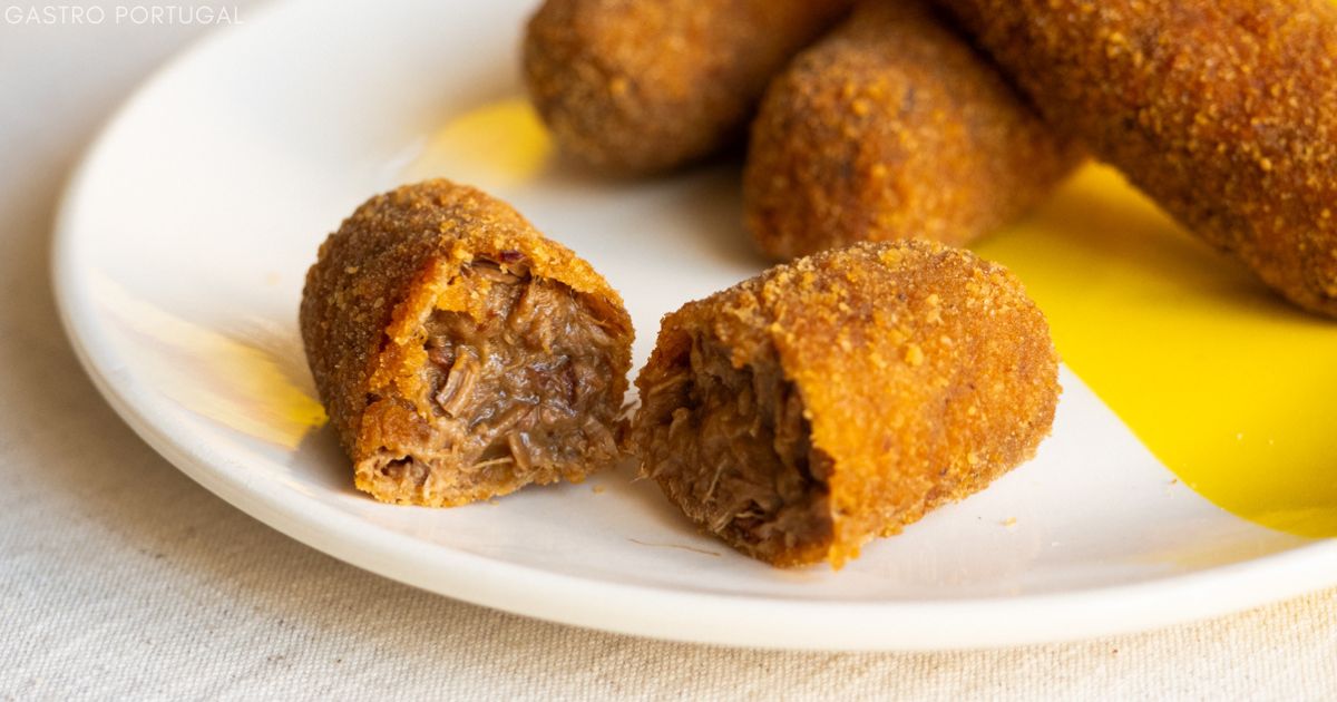 Croquetes de Carne – Portuguese Beef Croquettes