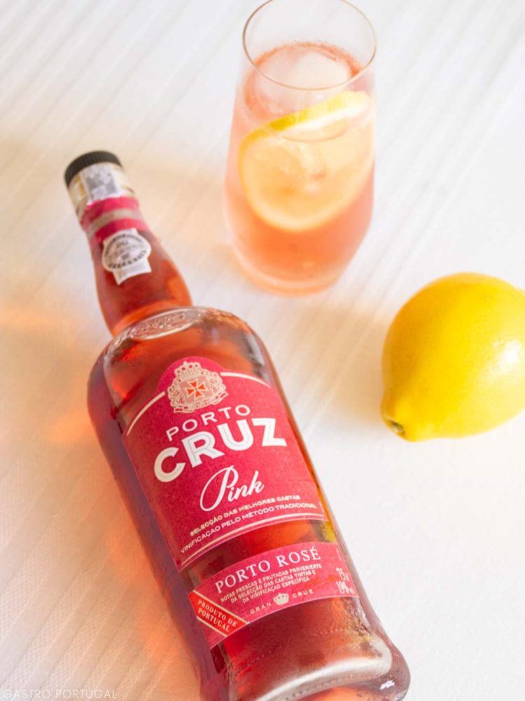 Pink Port & Tonic – How to Make Portuguese Porto Tónico